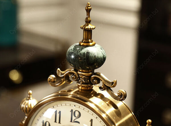 European Style Living Room Light Luxury Swing Desk Clock – Cynor