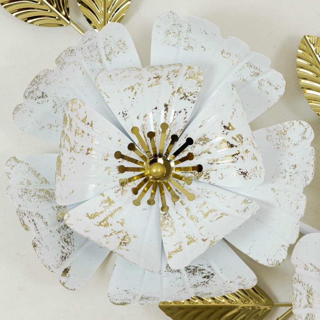 Luxury Stainless Steel Aquatic Leaf Wall Decor Golden and White Finish ...